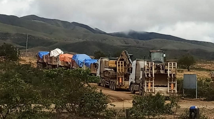 Denuncian Que El Gobierno Es Diligente Con La Minería Ilegal Que Busca