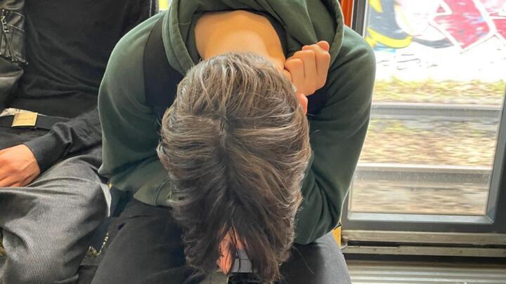 Chile prohíbe el uso de celulares en colegios a partir de 2026 – eju.tv